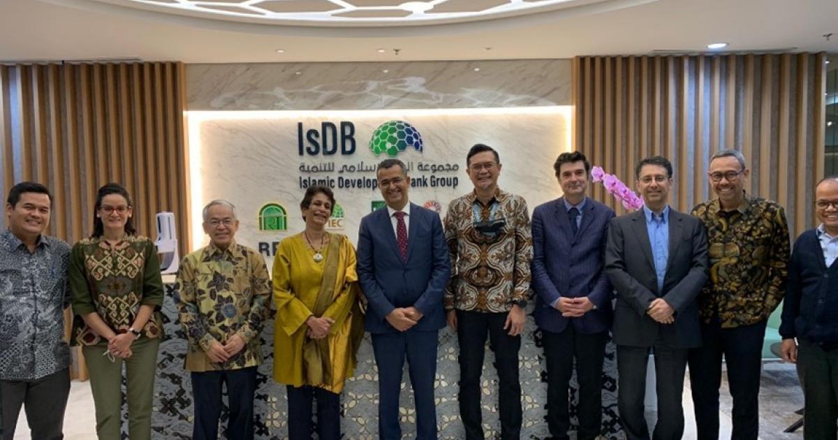 IsDB Regional Hub Indonesia and UNDP Discuss Islamic Finance in the ...